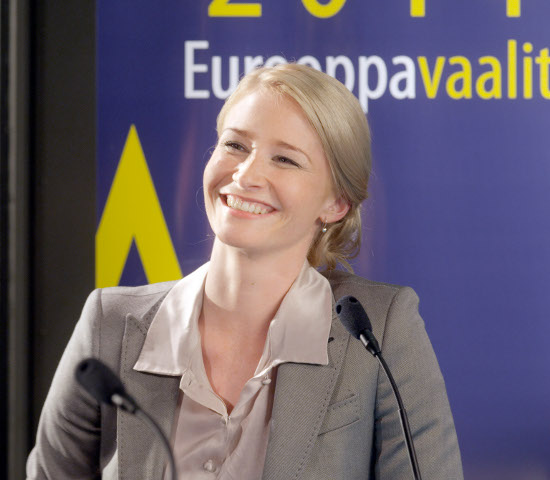 Malla Malmivaara ja Kristo Salminen näyttelevät pääroolit Ylen Kansan ...